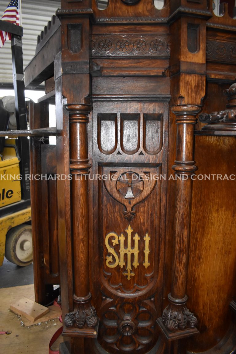 Hand Carved Wood Pulpit with Four Evangelists - King Richards